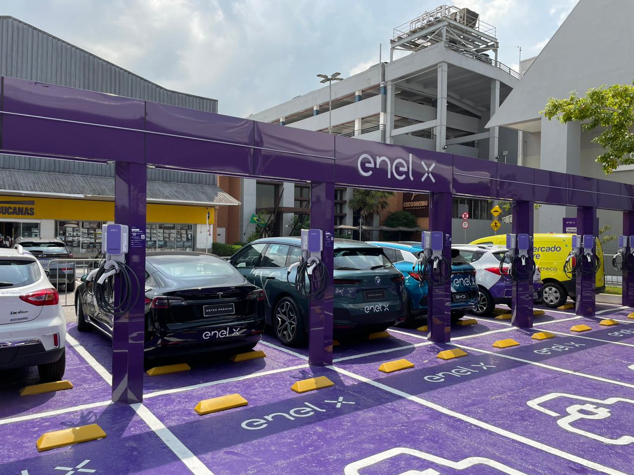 SP Market lidera mobilidade sustentável com maior hub de recarga ...